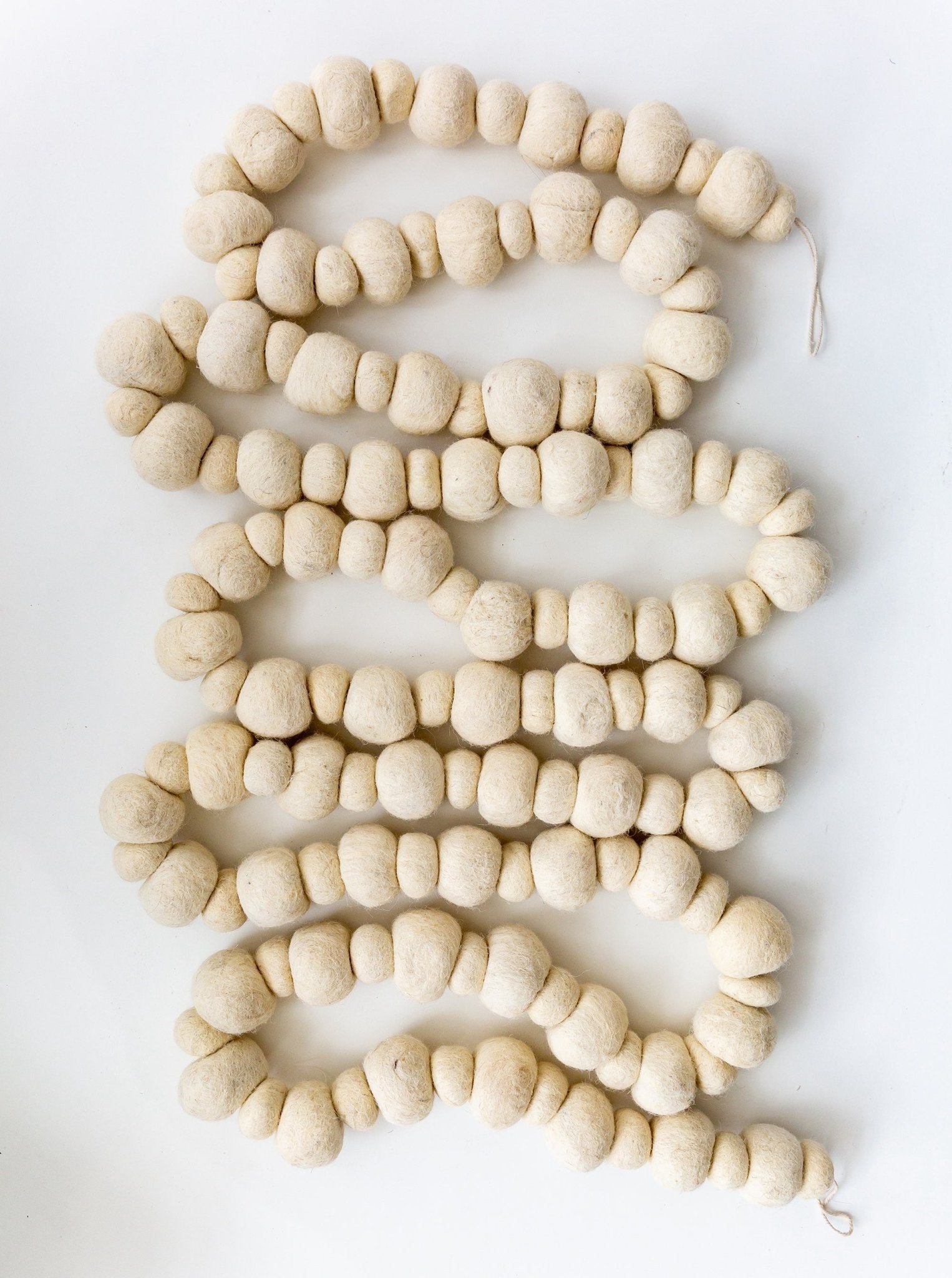 Snowball Felt Garland | Soft Holiday Garland for Trees, Mantels & More ...
